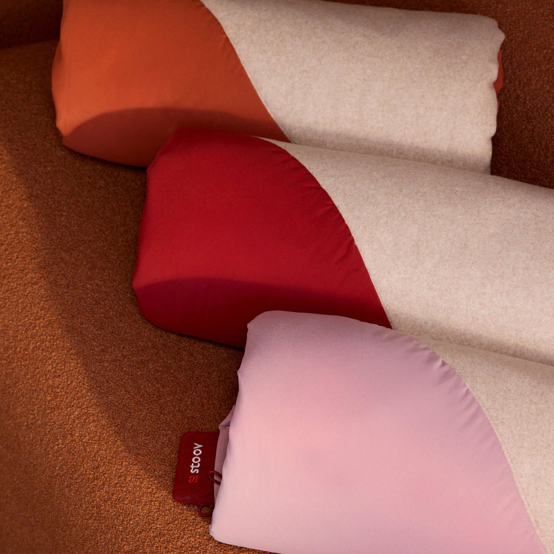 Cordless & Rechargeable Heated Blankets | Big Hug & Huge Hug by Stoov