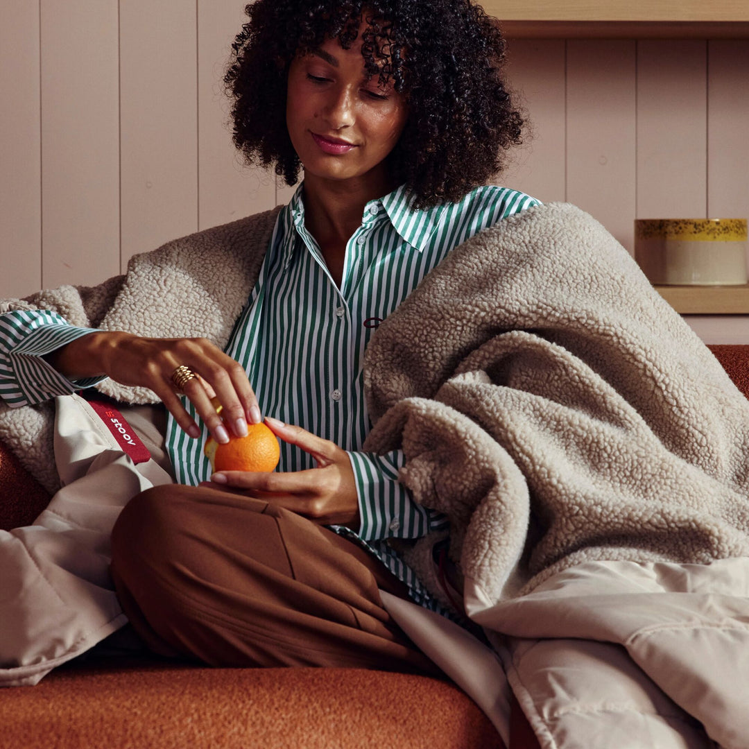 Cordless & Rechargeable Heated Blankets | Big Hug & Huge Hug by Stoov